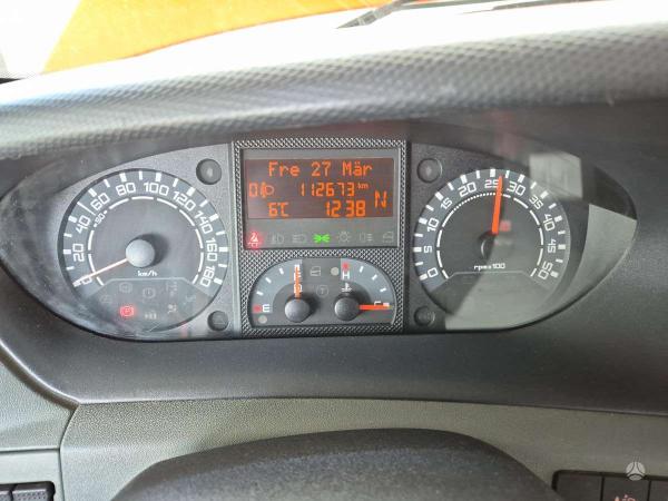Balts Iveco Daily 2007 Kauņa, ar dzinēja tilpumu 3.00 L un nobraukumu 113 tūkst. km par 9700 €, foto 7 vietnē AUTOMOTO.COM.LV