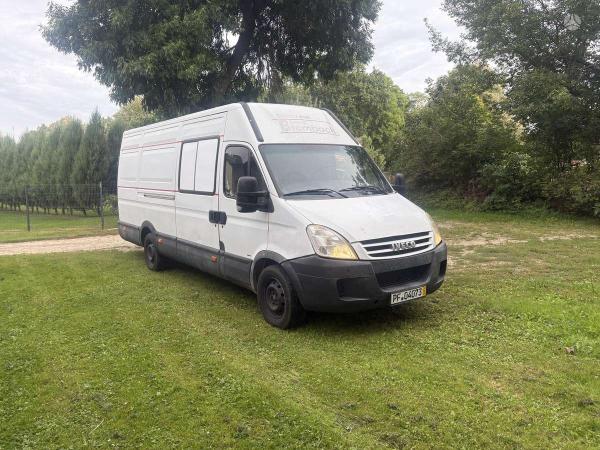 Balts Iveco Daily 2007 Kėdainiai, ar dzinēja tilpumu 2.30 L un nobraukumu 296 tūkst. km par 3500 €, foto 1 vietnē AUTOMOTO.COM.LV