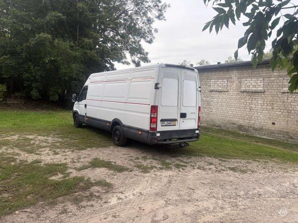 Balts Iveco Daily 2007 Kėdainiai, ar dzinēja tilpumu 2.30 L un nobraukumu 296 tūkst. km par 3500 €, foto 4 vietnē AUTOMOTO.COM.LV