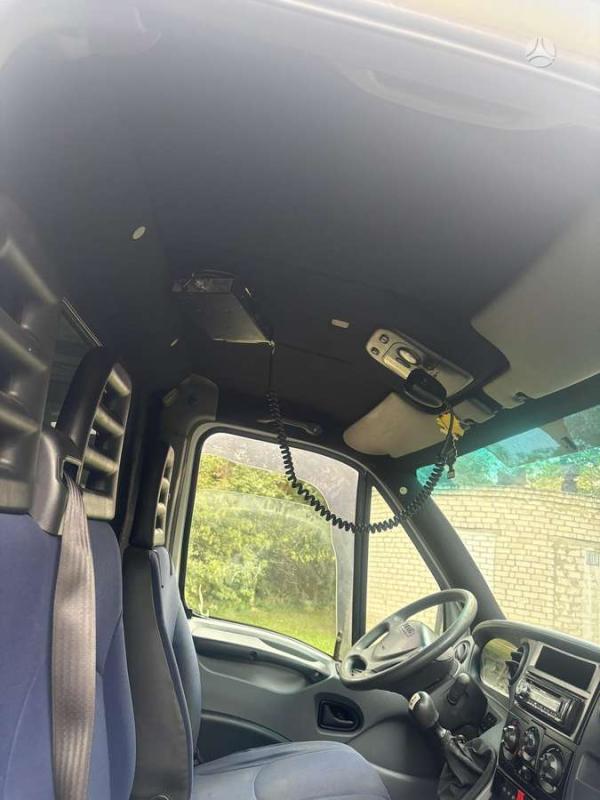 Balts Iveco Daily 2007 Kėdainiai, ar dzinēja tilpumu 2.30 L un nobraukumu 296 tūkst. km par 3500 €, foto 6 vietnē AUTOMOTO.COM.LV