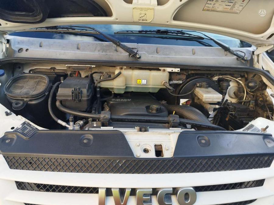 White Iveco Daily 2007 in Kedainiai, with an engine capacity of 3.00 L and mileage of 238 thousand km for 4700 €, photo 12 on AUTOMOTO.COM.LV