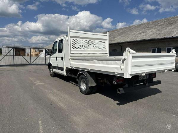White Iveco Daily 2008 in Taurage, with an engine capacity of 2.30 L and mileage of 235 thousand km for 7200 €, photo 5 on AUTOMOTO.COM.LV