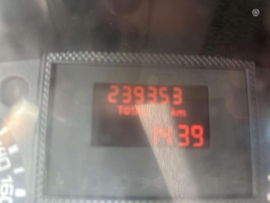 White Iveco Daily 2008 in Taurage, with an engine capacity of 2.30 L and mileage of 235 thousand km for 7200 €, photo 10 on AUTOMOTO.COM.LV