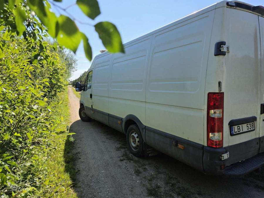 Balts Iveco Daily 2008 Klaipėda, ar dzinēja tilpumu 3.00 L un nobraukumu 405 tūkst. km par 3650 €, foto 11 vietnē AUTOMOTO.COM.LV