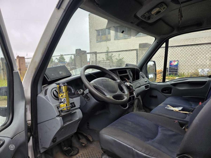 Balts Iveco Daily 2008 Šauļi, ar dzinēja tilpumu 3.00 L un nobraukumu 350 tūkst. km par 1999 €, foto 3 vietnē AUTOMOTO.COM.LV
