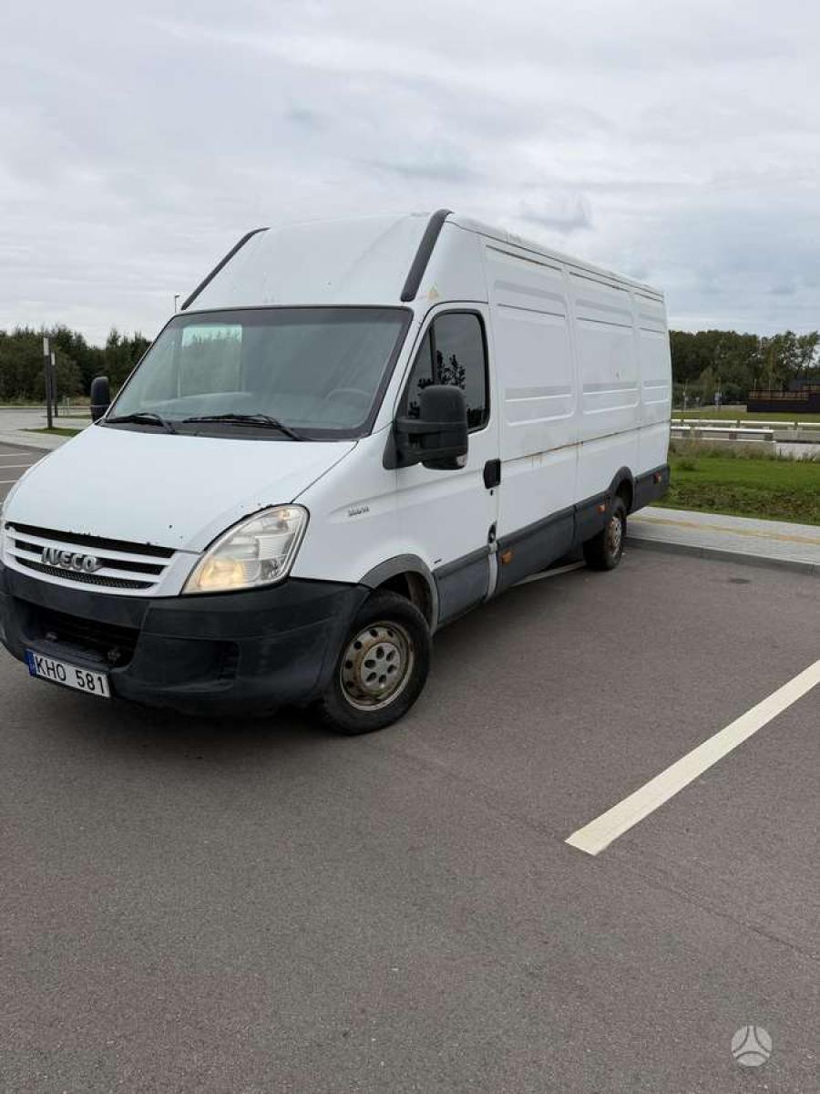 Balts Iveco Daily 2008 Gargždai, ar dzinēja tilpumu 2.29 L un nobraukumu 450 tūkst. km par 2333 €, foto 3 vietnē AUTOMOTO.COM.LV