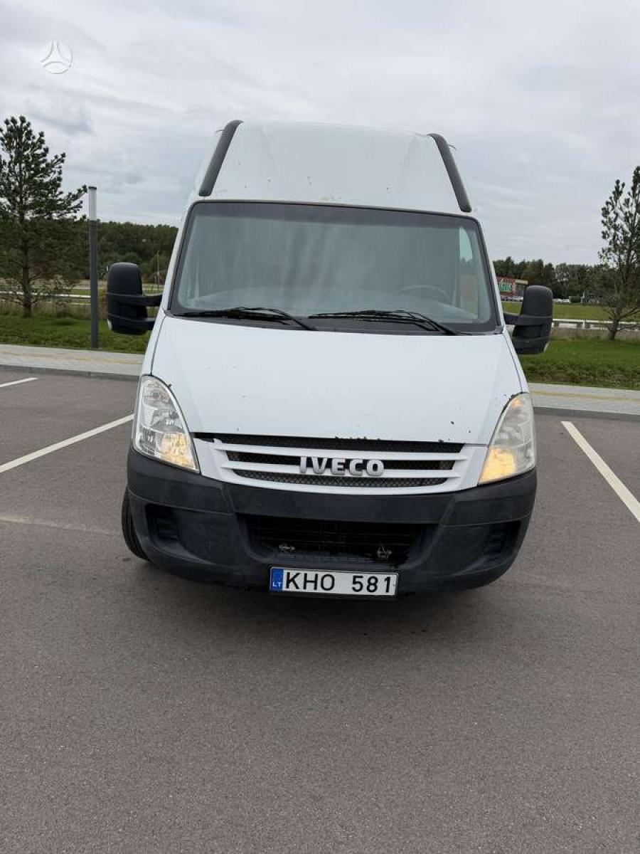 Balts Iveco Daily 2008 Gargždai, ar dzinēja tilpumu 2.29 L un nobraukumu 450 tūkst. km par 2333 €, foto 4 vietnē AUTOMOTO.COM.LV