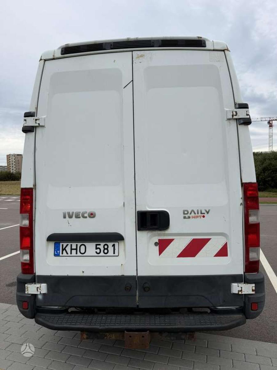 Balts Iveco Daily 2008 Gargždai, ar dzinēja tilpumu 2.29 L un nobraukumu 450 tūkst. km par 2333 €, foto 6 vietnē AUTOMOTO.COM.LV