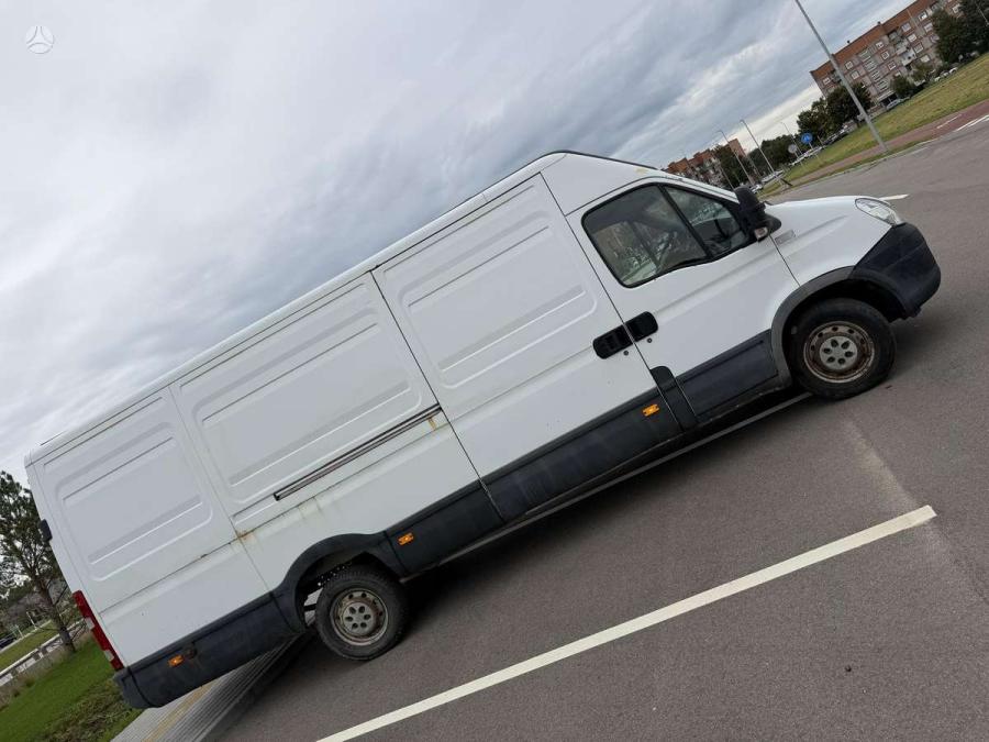 Balts Iveco Daily 2008 Gargždai, ar dzinēja tilpumu 2.29 L un nobraukumu 450 tūkst. km par 2333 €, foto 7 vietnē AUTOMOTO.COM.LV