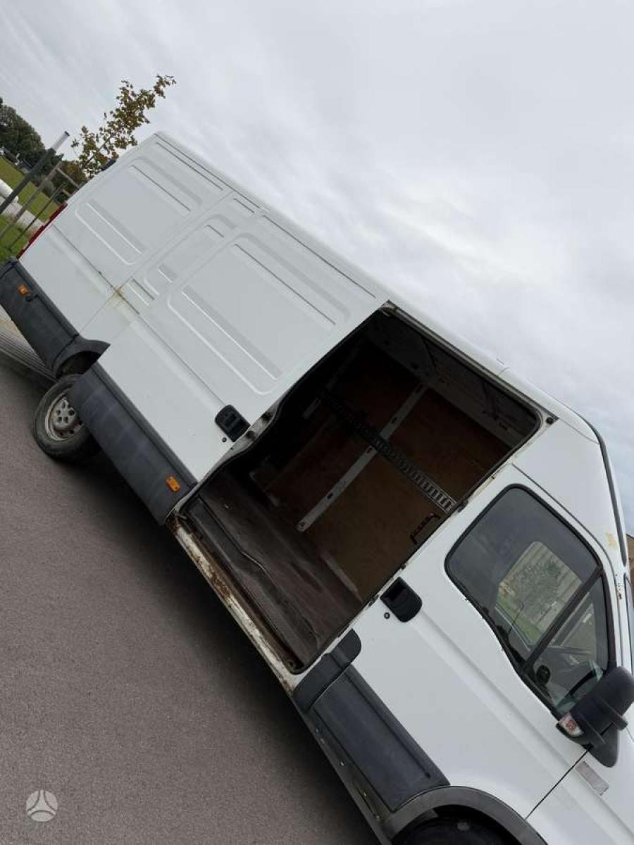 Balts Iveco Daily 2008 Gargždai, ar dzinēja tilpumu 2.29 L un nobraukumu 450 tūkst. km par 2333 €, foto 10 vietnē AUTOMOTO.COM.LV