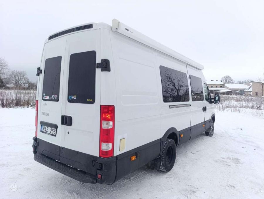 Balts Iveco Daily 2009 Rokiškis, ar dzinēja tilpumu 3.00 L un nobraukumu 392 tūkst. km par 4000 €, foto 4 vietnē AUTOMOTO.COM.LV