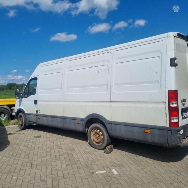 White Iveco Daily 2009 in Kaunas, with an engine capacity of 3.00 L and mileage of 250 thousand km for 2000 €, photo 1 on AUTOMOTO.COM.LV