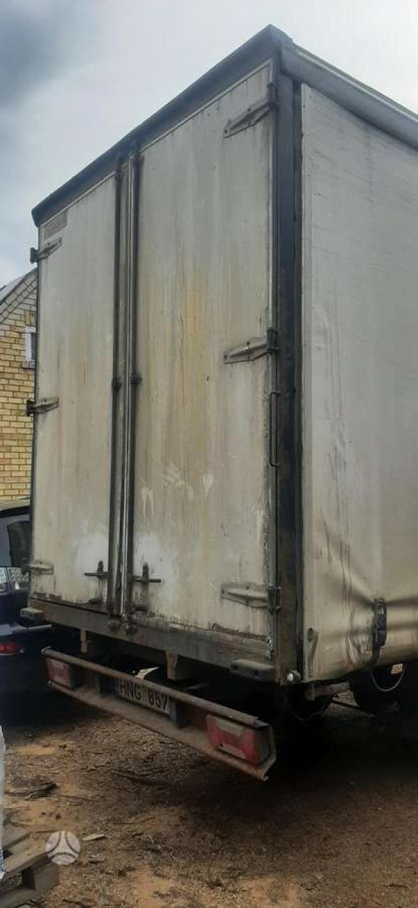 Balts Iveco Daily 2009 Joniškis, ar dzinēja tilpumu 3.00 L un nobraukumu 21 tūkst. km par 2700 €, foto 5 vietnē AUTOMOTO.COM.LV