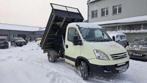 White Iveco Daily 2010 in Utena, with an engine capacity of 3.00 L and mileage of 303 thousand km for 7650 €, photo 2 on AUTOMOTO.COM.LV