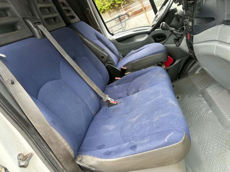 Белый Ивеко Дейли 2010 в Каунас, объемом двигателя 3.00 л и пробегом 380 тыс. км за 3350 €, фото 16 на AUTOMOTO.COM.LV