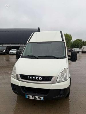 Balts Iveco Daily 2010 Kauņa, ar dzinēja tilpumu 2.30 L un nobraukumu 217 tūkst. km par 4250 €, foto 12 vietnē AUTOMOTO.COM.LV