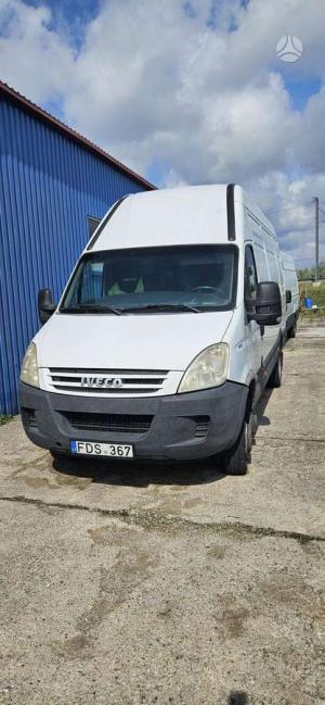 Balts Iveco Daily 2010 Klaipėda, ar dzinēja tilpumu 3.00 L un nobraukumu 440 tūkst. km par 6200 €, foto  vietnē AUTOMOTO.COM.LV