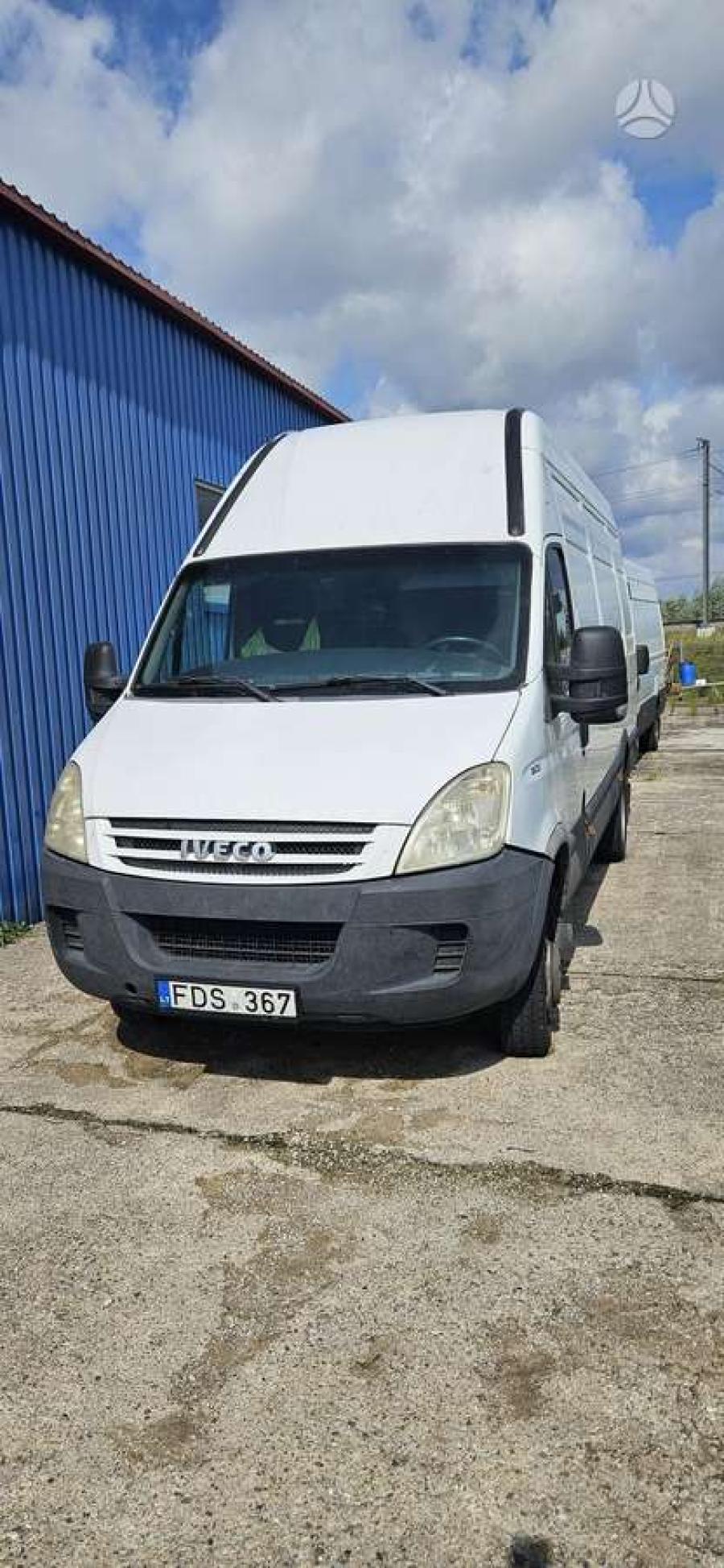 Balts Iveco Daily 2010 Klaipėda, ar dzinēja tilpumu 3.00 L un nobraukumu 440 tūkst. km par 6200 €, foto 1 vietnē AUTOMOTO.COM.LV