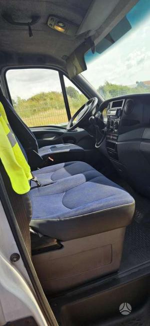 Balts Iveco Daily 2010 Klaipėda, ar dzinēja tilpumu 3.00 L un nobraukumu 440 tūkst. km par 6200 €, foto 3 vietnē AUTOMOTO.COM.LV