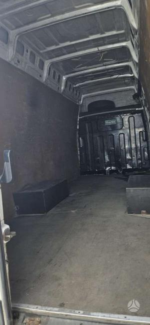 Balts Iveco Daily 2010 Klaipėda, ar dzinēja tilpumu 3.00 L un nobraukumu 440 tūkst. km par 6200 €, foto 5 vietnē AUTOMOTO.COM.LV