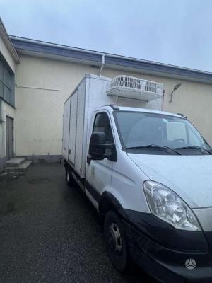 Balts Iveco Daily 2012 Kauņa, ar dzinēja tilpumu 2.29 L un nobraukumu 182 tūkst. km par 7500 €, foto 3 vietnē AUTOMOTO.COM.LV