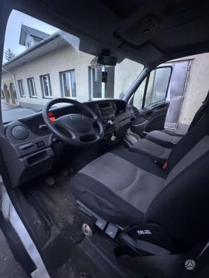 Balts Iveco Daily 2012 Kauņa, ar dzinēja tilpumu 2.29 L un nobraukumu 182 tūkst. km par 7500 €, foto 7 vietnē AUTOMOTO.COM.LV