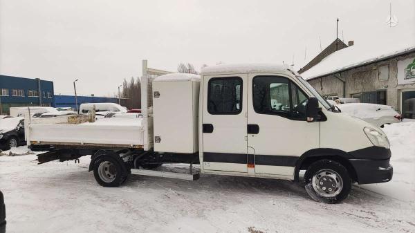 White Iveco Daily 2012 in Klaipeda, with an engine capacity of 2.29 L and mileage of 137 thousand km for 12450 €, photo 2 on AUTOMOTO.COM.LV