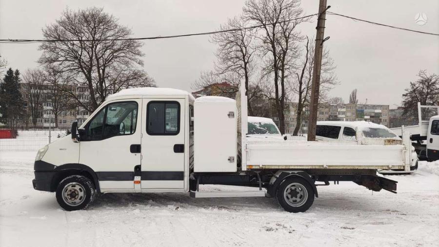 Balts Iveco Daily 2012 Klaipėda, ar dzinēja tilpumu 2.29 L un nobraukumu 137 tūkst. km par 12450 €, foto 6 vietnē AUTOMOTO.COM.LV