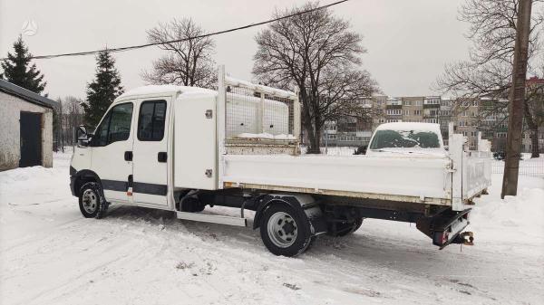 White Iveco Daily 2012 in Klaipeda, with an engine capacity of 2.29 L and mileage of 137 thousand km for 12450 €, photo 7 on AUTOMOTO.COM.LV