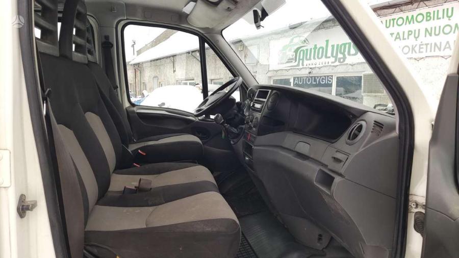 Balts Iveco Daily 2012 Klaipėda, ar dzinēja tilpumu 2.29 L un nobraukumu 137 tūkst. km par 12450 €, foto 13 vietnē AUTOMOTO.COM.LV
