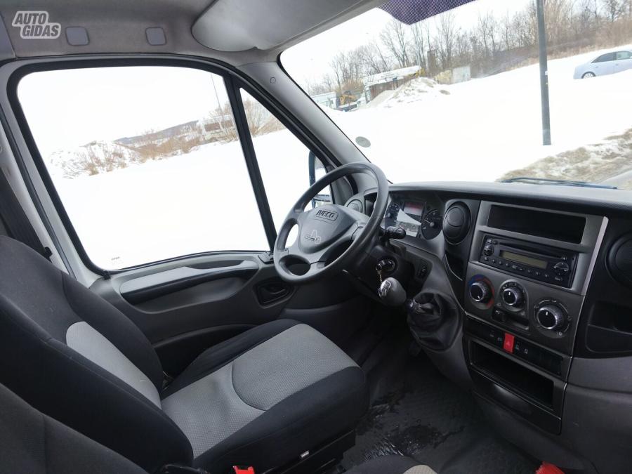Balts Iveco Daily 2012 Kauņa, ar dzinēja tilpumu 2.20 L un nobraukumu 220 tūkst. km par 4500 €, foto 12 vietnē AUTOMOTO.COM.LV