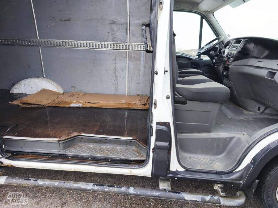 Balts Iveco Daily 2012 Kauņa, ar dzinēja tilpumu 2.20 L un nobraukumu 220 tūkst. km par 4500 €, foto 13 vietnē AUTOMOTO.COM.LV