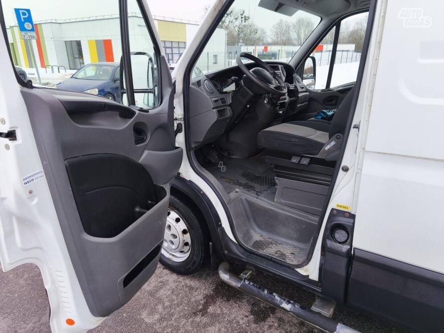 Balts Iveco Daily 2012 Kauņa, ar dzinēja tilpumu 2.20 L un nobraukumu 220 tūkst. km par 4500 €, foto 16 vietnē AUTOMOTO.COM.LV