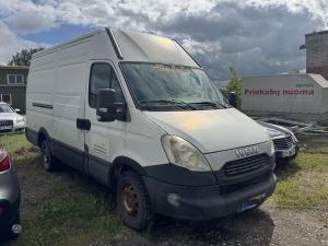 Balts Iveco Daily 2012 Tauragė, ar dzinēja tilpumu 2.30 L un nobraukumu 301 tūkst. km par 2650 €, foto 3 vietnē AUTOMOTO.COM.LV