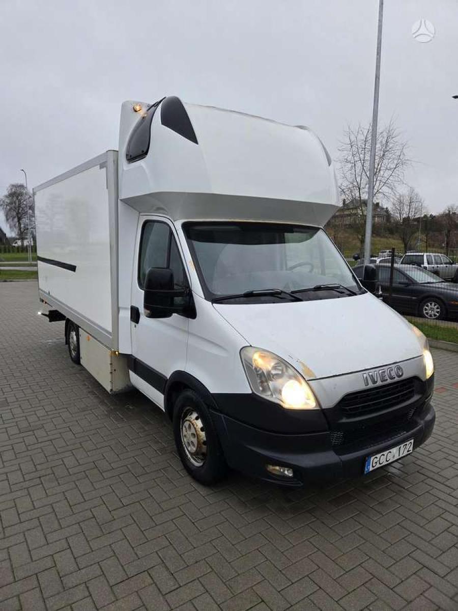 White Iveco Daily 2012 in Telschi, with an engine capacity of 3.00 L and mileage of 687 thousand km for 5445 €, photo 3 on AUTOMOTO.COM.LV