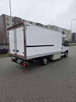 White Iveco Daily 2012 in Telschi, with an engine capacity of 3.00 L and mileage of 687 thousand km for 5445 €, photo 6 on AUTOMOTO.COM.LV