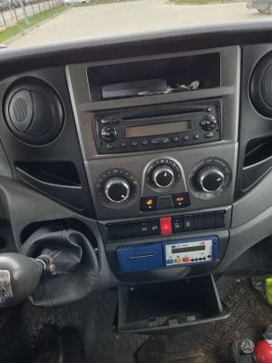 White Iveco Daily 2012 in Telschi, with an engine capacity of 3.00 L and mileage of 687 thousand km for 5445 €, photo 9 on AUTOMOTO.COM.LV