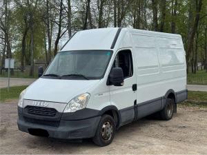 Balts Iveco Daily 2012 Tauragė, ar dzinēja tilpumu 2.30 L un nobraukumu 268 tūkst. km par 4250 €, foto  vietnē AUTOMOTO.COM.LV