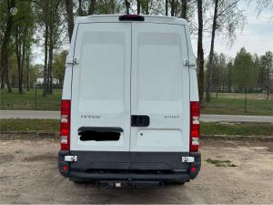 White Iveco Daily 2012 in Taurage, with an engine capacity of 2.30 L and mileage of 268 thousand km for 4250 €, photo 7 on AUTOMOTO.COM.LV