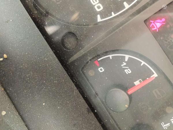 Balts Iveco Daily 2013 Kauņa, ar dzinēja tilpumu 3.00 L un nobraukumu 658 tūkst. km par 4500 €, foto 8 vietnē AUTOMOTO.COM.LV