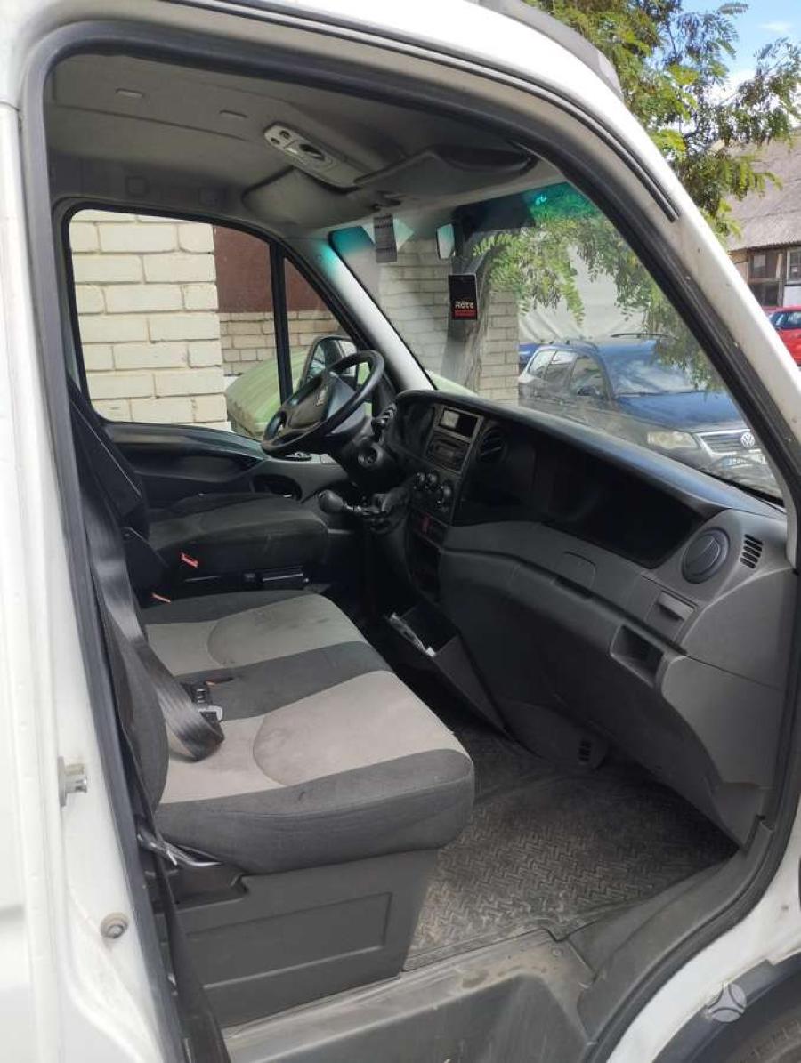 White Iveco Daily 2013 in Kaunas, with an engine capacity of 3.00 L and mileage of 658 thousand km for 4500 €, photo 18 on AUTOMOTO.COM.LV