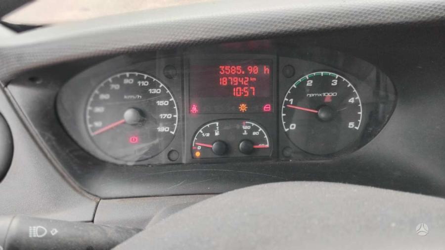 White Iveco Daily 2014 in Utena, with an engine capacity of 2.30 L and mileage of 187 thousand km for 5900 €, photo 10 on AUTOMOTO.COM.LV