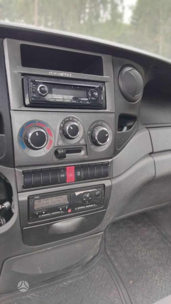 Balts Iveco Daily 2014 Utena, ar dzinēja tilpumu 2.30 L un nobraukumu 187 tūkst. km par 5900 €, foto 10 vietnē AUTOMOTO.COM.LV