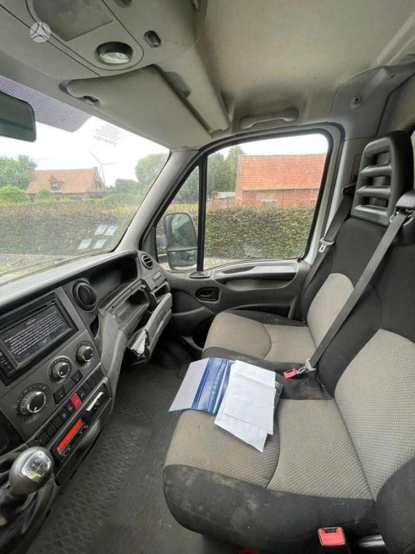 White Iveco Daily 2014 in Pakruojis, with an engine capacity of 3.00 L and mileage of 88 thousand km for 8000 €, photo 6 on AUTOMOTO.COM.LV