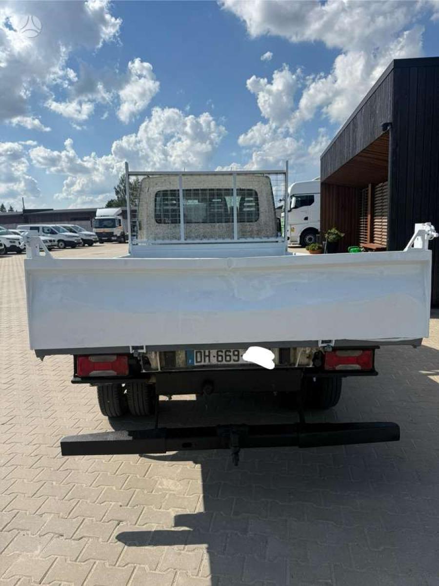 White Iveco Daily 2014 in Kaunas, with an engine capacity of 2.30 L and mileage of 225 thousand km for 10850 €, photo 15 on AUTOMOTO.COM.LV