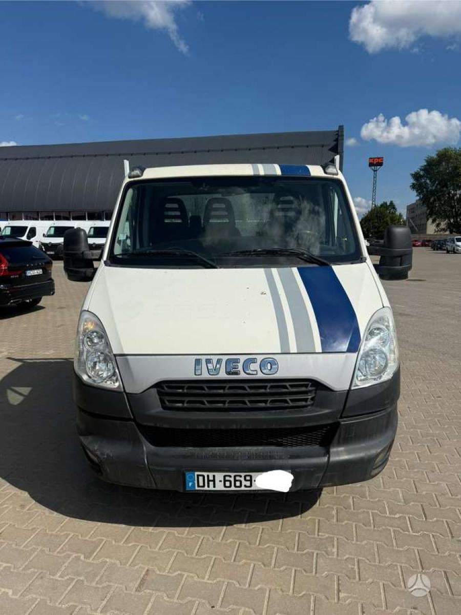 White Iveco Daily 2014 in Kaunas, with an engine capacity of 2.30 L and mileage of 225 thousand km for 10850 €, photo 17 on AUTOMOTO.COM.LV