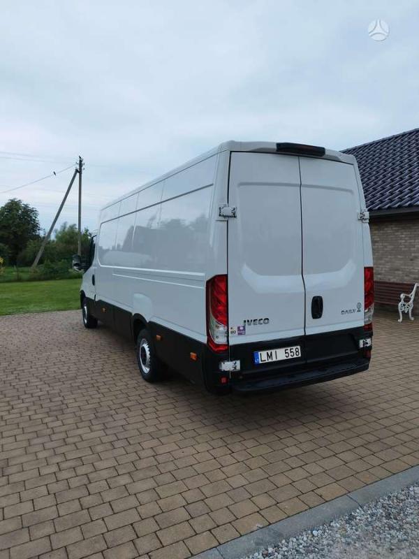 White Iveco Daily 2014 in Silute, with an engine capacity of 3.00 L and mileage of 357 thousand km for 6900 €, photo 7 on AUTOMOTO.COM.LV