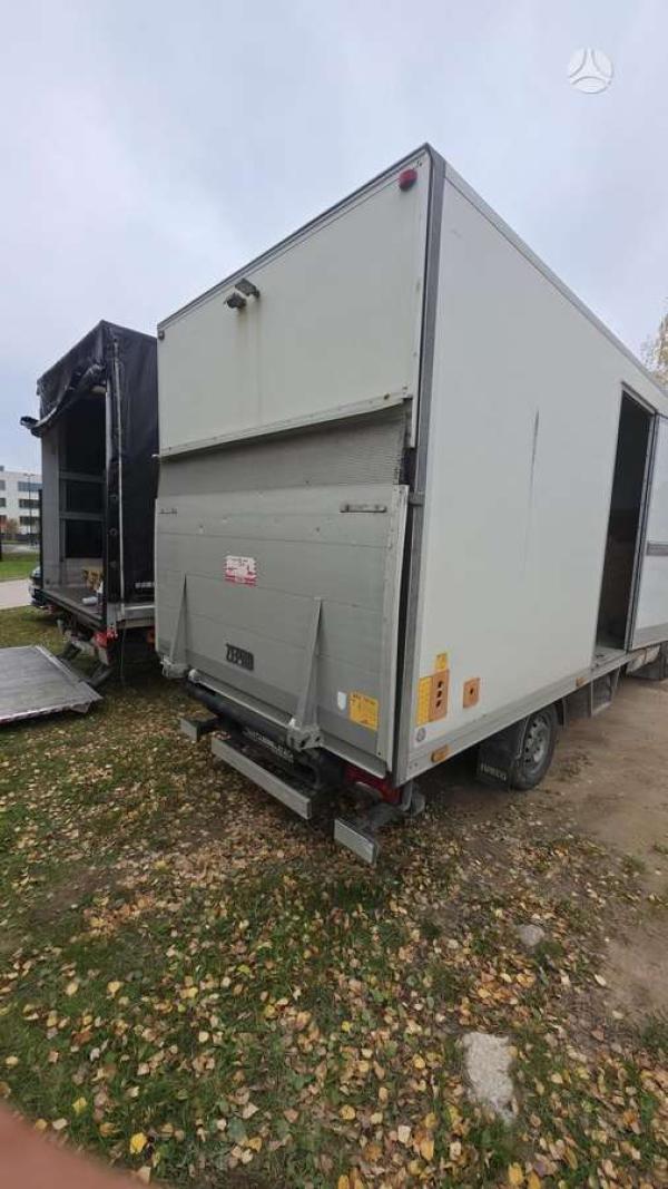 Iveco Daily 2014 Viļņa vietnē Balts Iveco Daily 2014 Viļņa, ar dzinēja tilpumu 2.30 L un nobraukumu 487 tūkst. km par 3699 €, foto 4 vietnē AUTOMOTO.COM.LV
