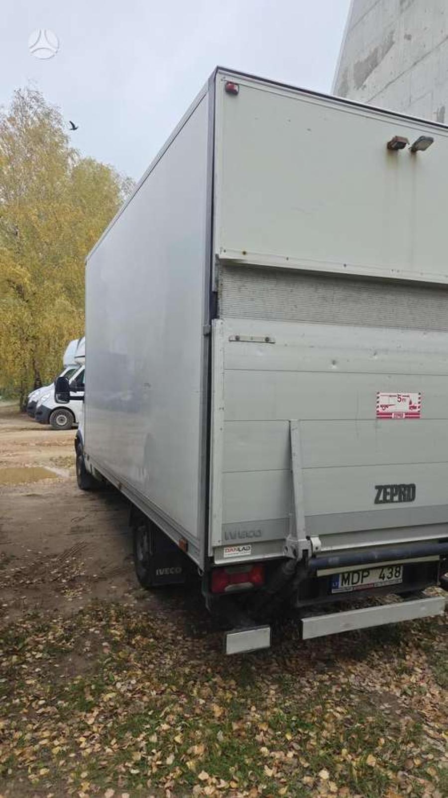 Balts Iveco Daily 2014 Viļņa, ar dzinēja tilpumu 2.30 L un nobraukumu 487 tūkst. km par 3699 €, foto 6 vietnē AUTOMOTO.COM.LV
