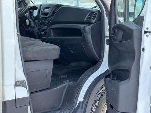 Balts Iveco Daily 2015 Tauragė, ar dzinēja tilpumu 3.00 L un nobraukumu 320 tūkst. km par 8800 €, foto 13 vietnē AUTOMOTO.COM.LV